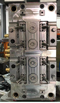 Bearing with collapsible core - Hao Mold Precision Limited